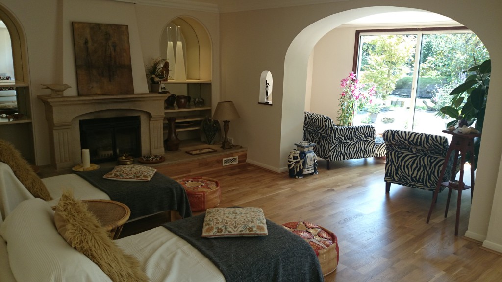 quiet lounge main room - TOR Spa Retreat